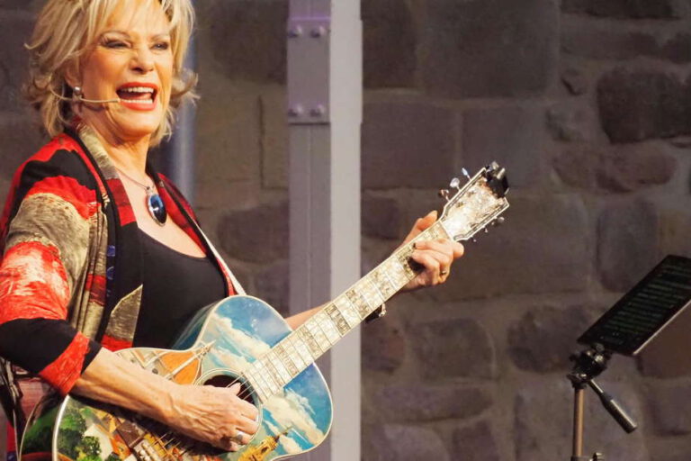 Lisa Fitz - Schauspielerin - Kabarettistin - Autorin